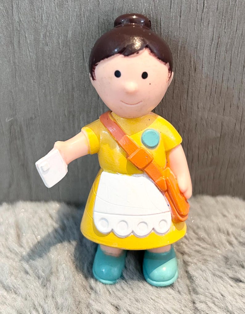 Vintage Bluebird Big Red Fun Bus Toy Dolls Figures 3" 1988 Driver & Mum ...