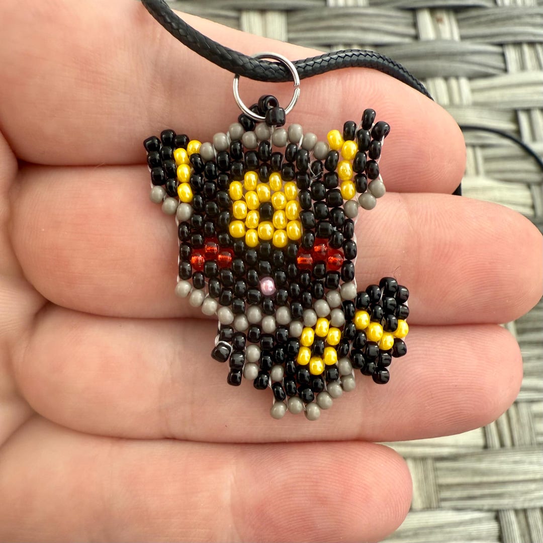 Umbreon Eeveelution Necklace - Etsy