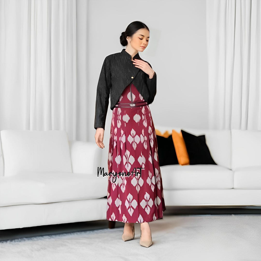 Batik One Set Janggan Kebaya With Lily Woven Skirt Elegant and ...