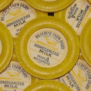 25 Vintage HILLCREST Farm Dairy HOBART , INDIANA Homogenized Milk Caps ...