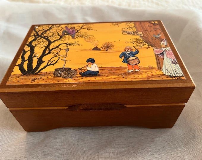 Swiss Music Box. Good Vintage Condition. Works Perfectly. “edelweiss ...