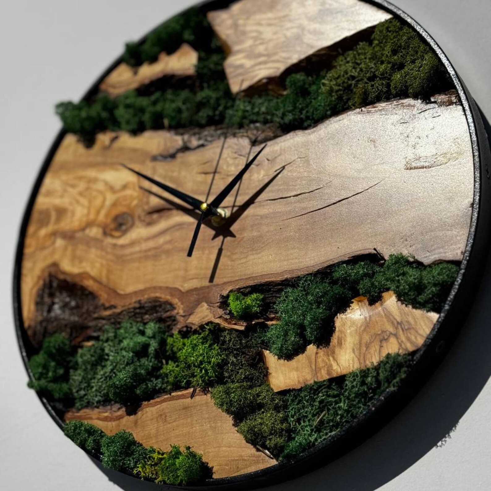 Custom Moss Olive Wood Wall Clock, Live Moss Wooden Wall Art, Preserved ...