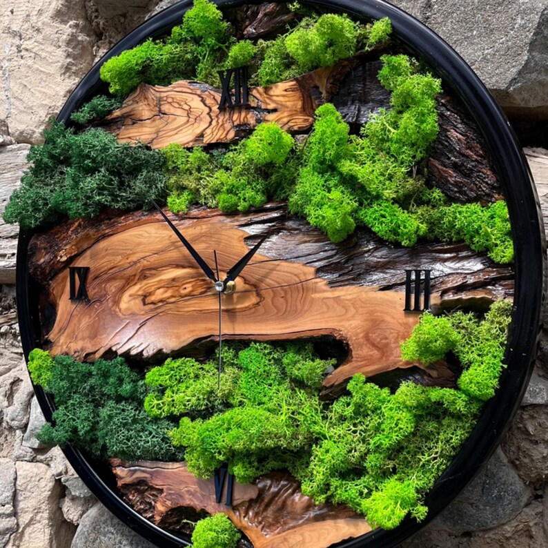 Large Mossy Farmhouse Clock, Vertical Garden With Live Moss, Rustic ...
