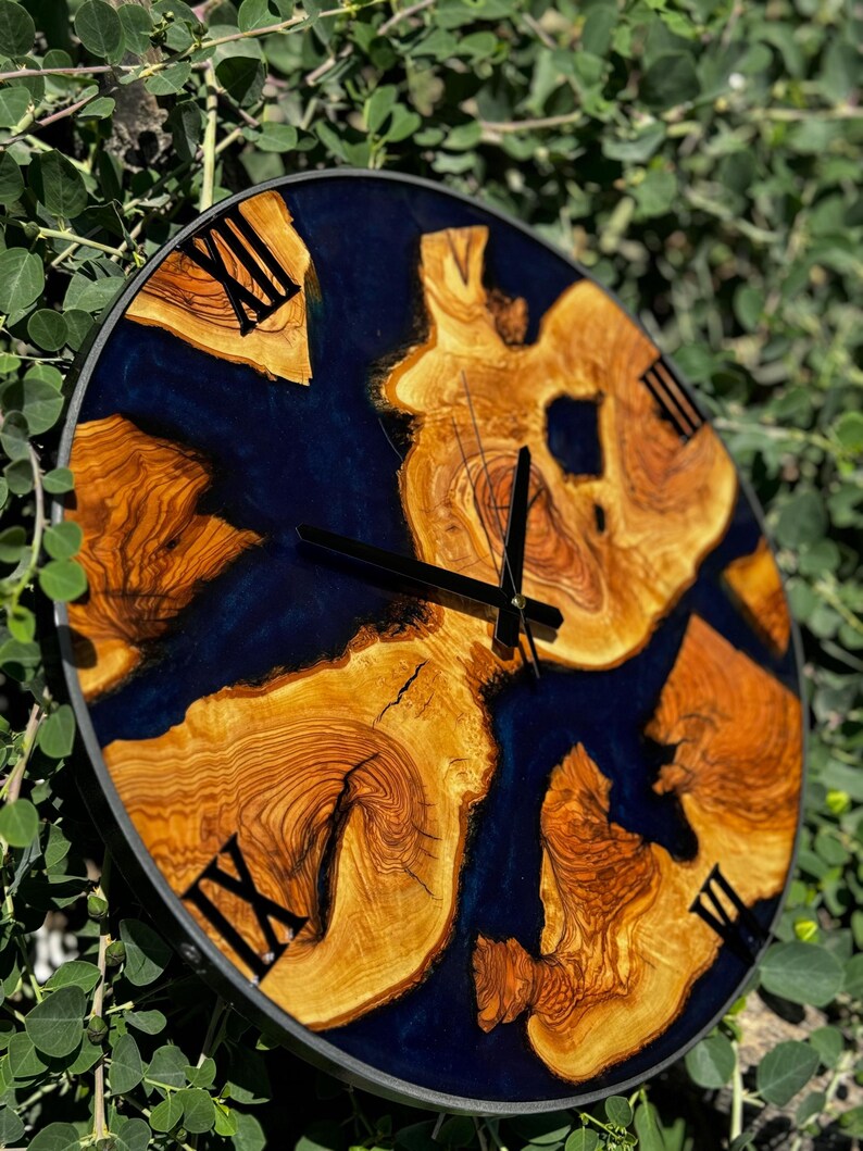 Epoxy Wooden Clock, Handcrafted Epoxy Clock, Custom Epoxy Wood Clock ...