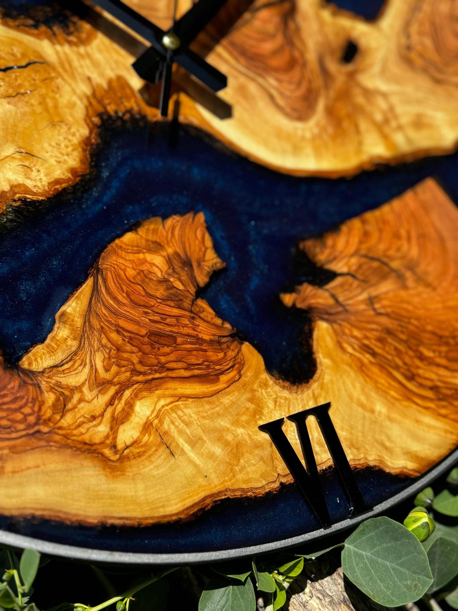 Epoxy Wooden Clock, Handcrafted Epoxy Clock, Custom Epoxy Wood Clock ...