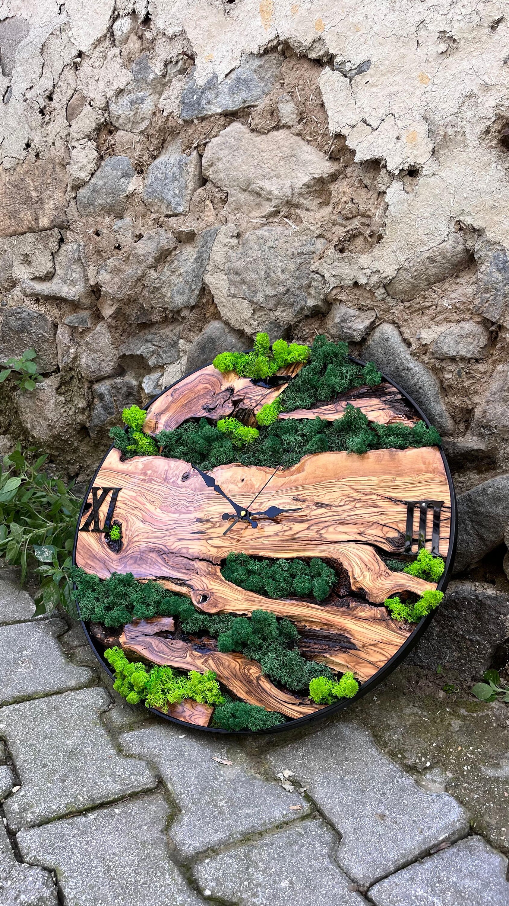Decorative Live Edge Wooden Wall Clock , Rustic Tree Slice Wall Clock ...