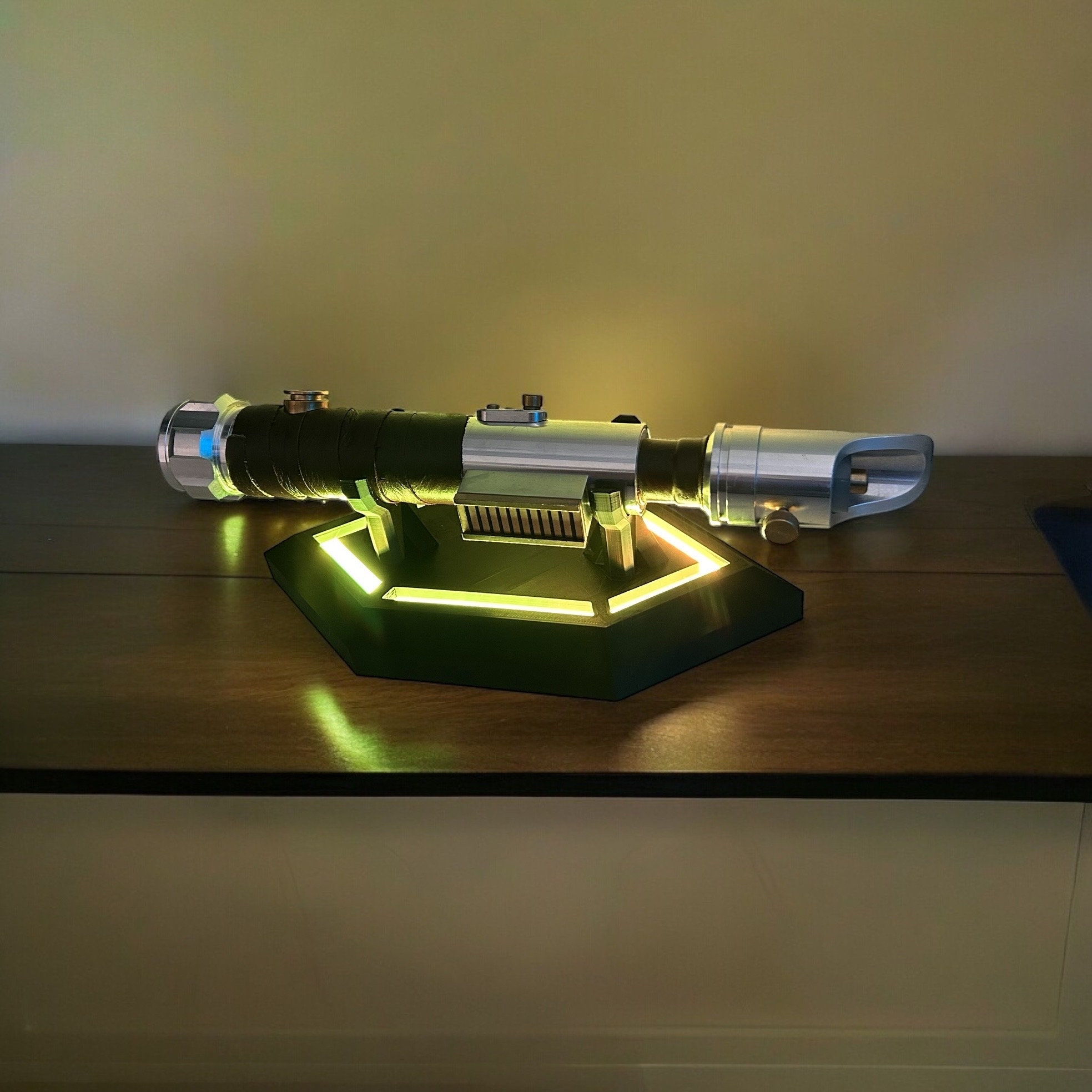 LED Lightsaber Display Stand - Horizontal (lightsaber Hilt NOT INCLUDED ...