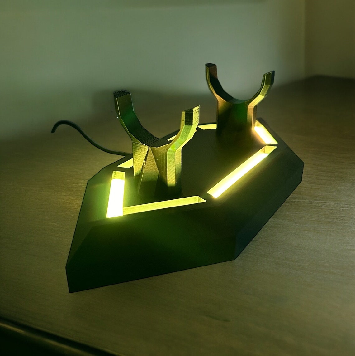 LED Lightsaber Display Stand - Horizontal (lightsaber Hilt NOT INCLUDED ...