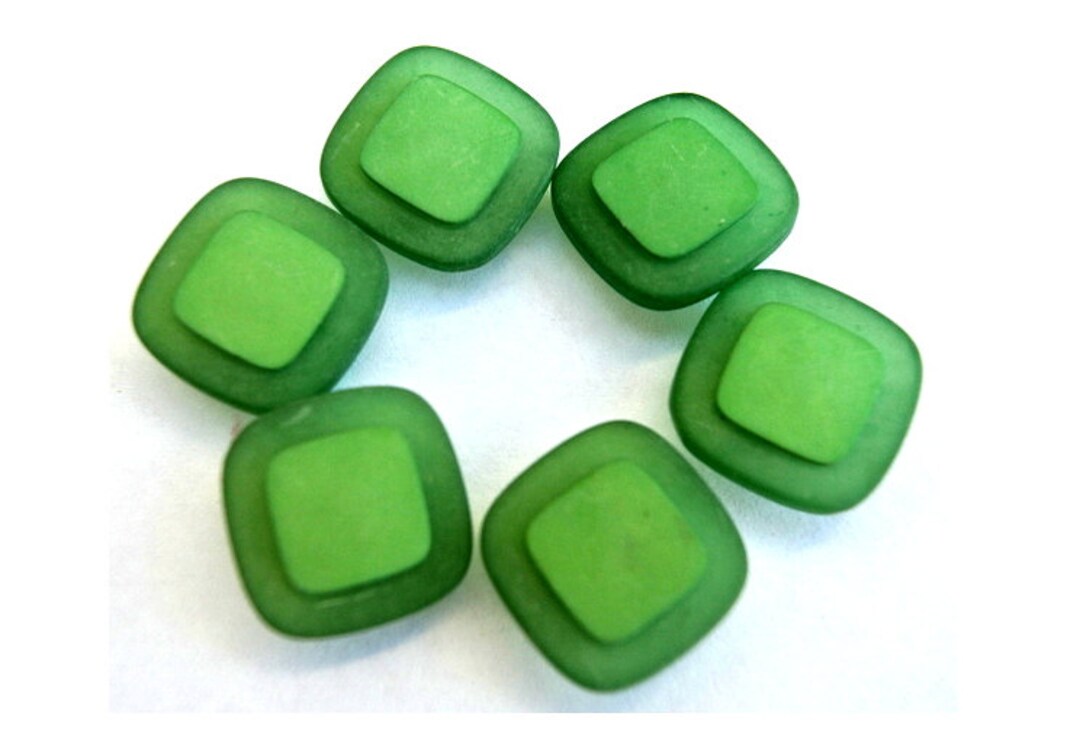 10 Vintage Green Plastic Square Buttons: 15mm Shank Buttons - Etsy