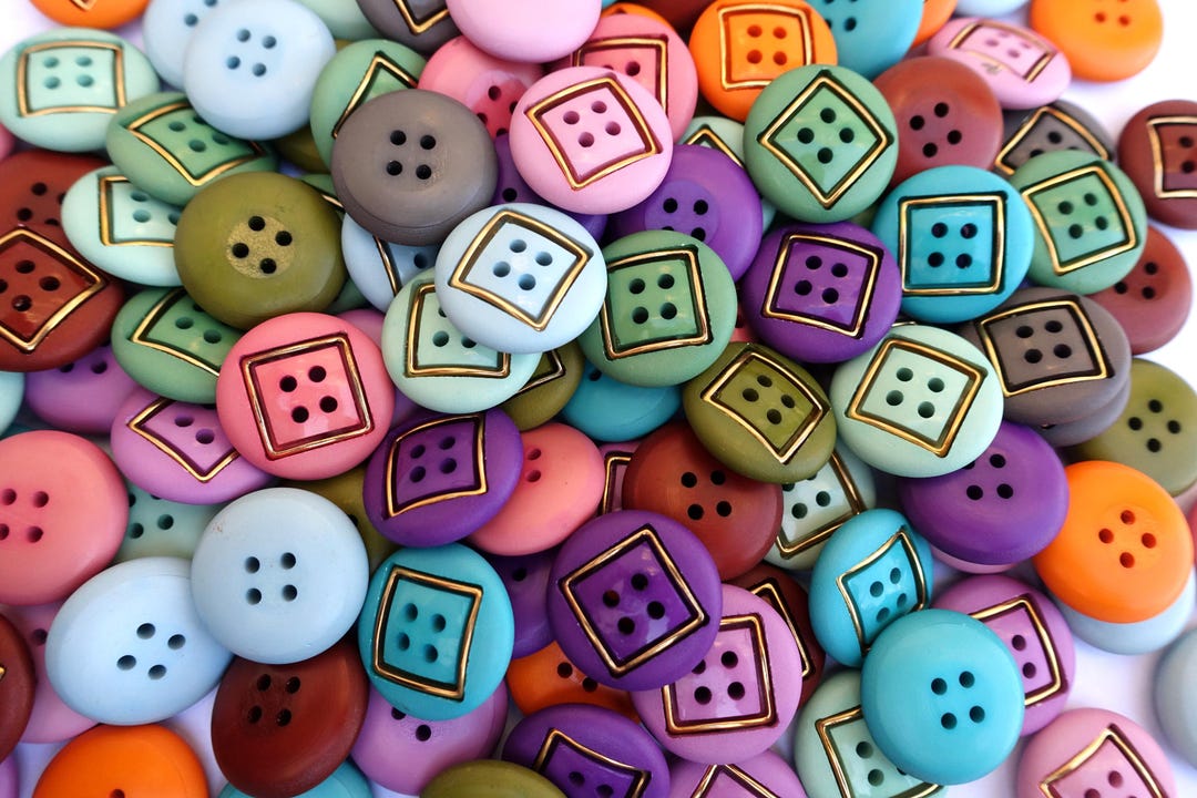 120 Vintage Matching Buttons, 12 Colors Plastic Large 25mm, 10 Buttons ...
