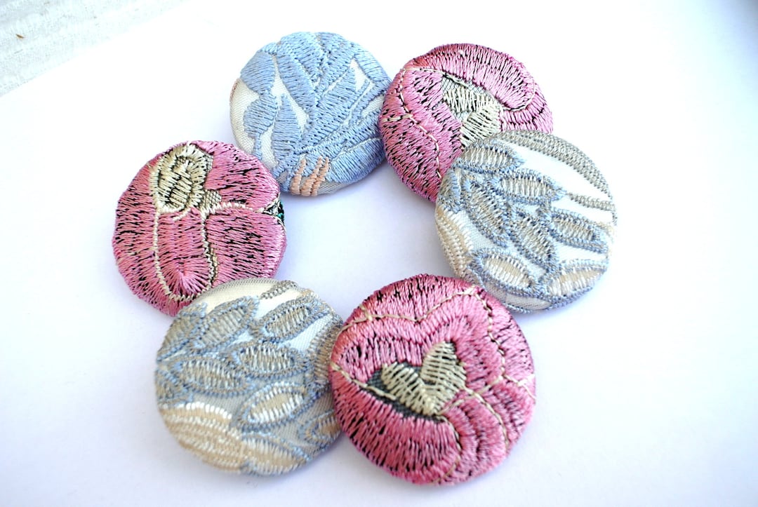 6 Handmade Lace Covered Buttons: 38mm Fabric Buttons - Etsy
