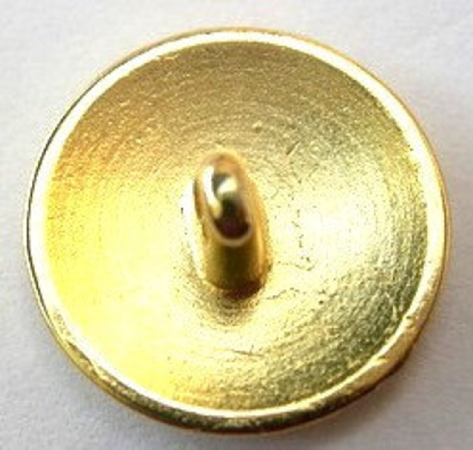 6 Vintage Metal Buttons Gold Color With Unique Green-pick up Size - Etsy