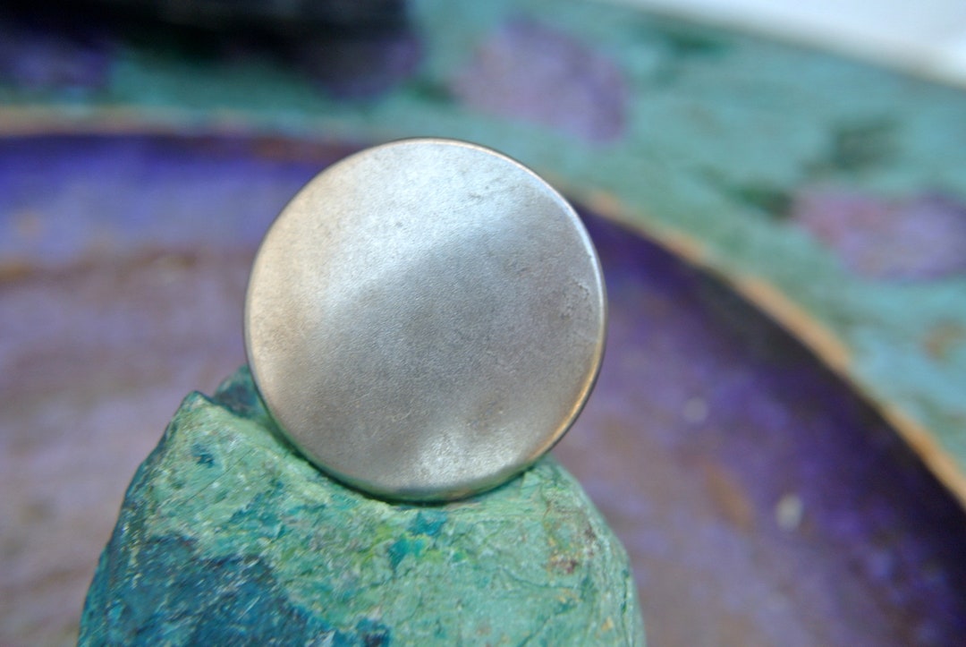 6 Buttons, Vintage, Metal, Silver Color 32mm Shank Buttons - Etsy