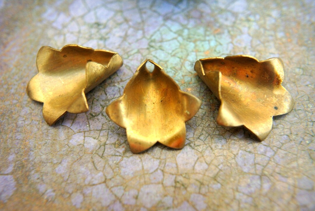 6 Vintage Metal Beads,bronze Color, Unique, 23mmx20mm - Etsy