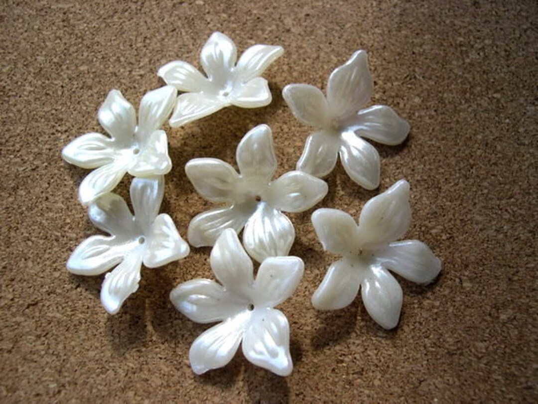15 Flowers Beads Pearlized White Acrylic Plastic 25mm, 7mm Height - Etsy