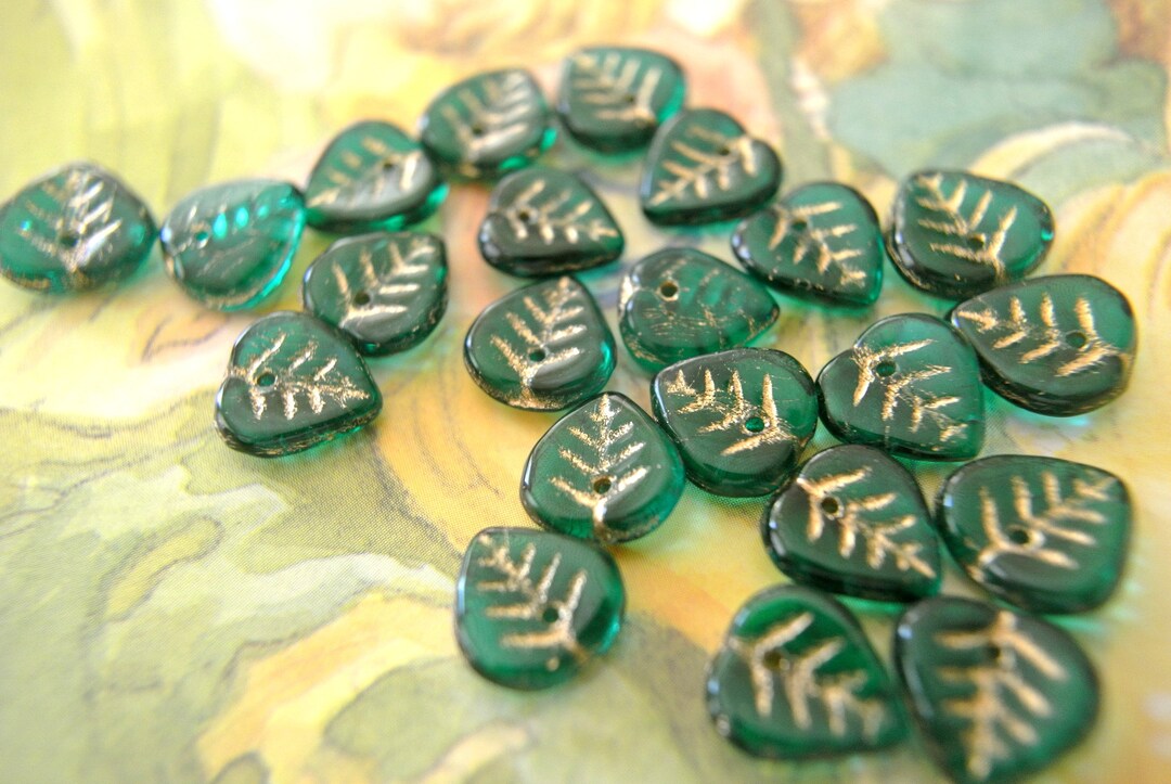 30 Czech Glass Beads, Leaf Shape, Leaves 9mmx8mm, Green With Gold Trim ...