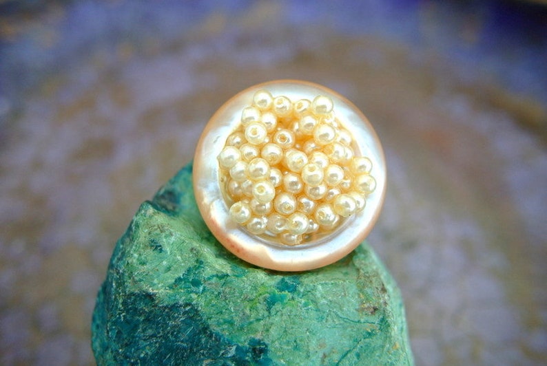 6 Vintage Peach Color Plastic Buttons With Ivory Pearlised - Etsy