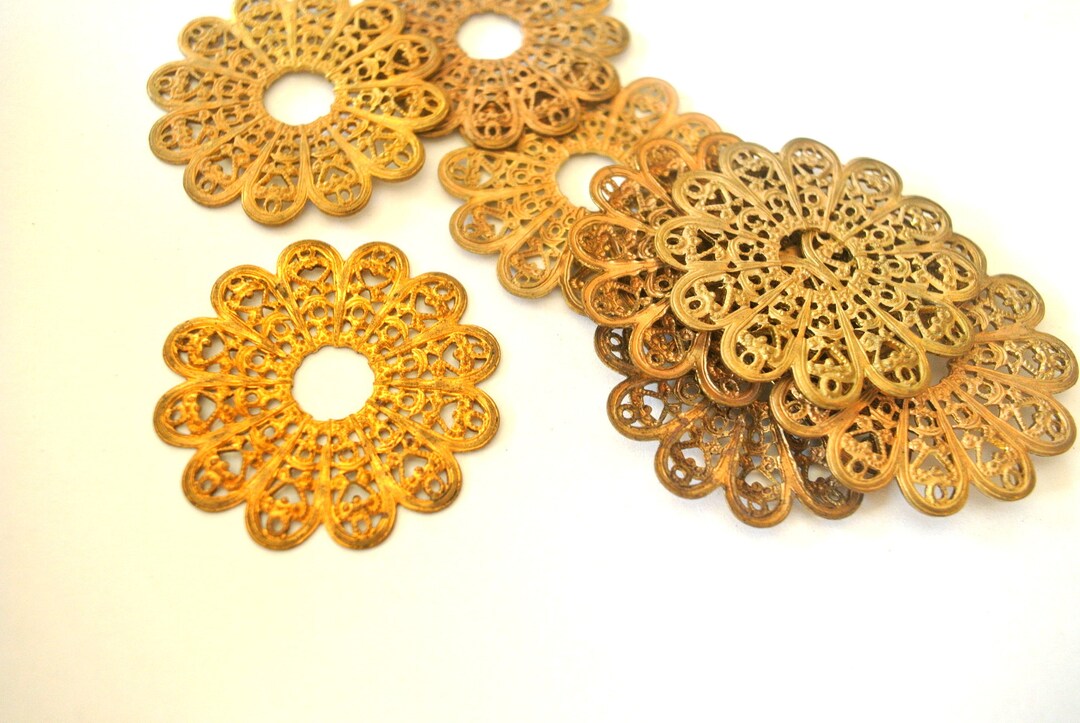2pcs Vintage Flower Filigree Flower 38mmmm, Lace Pattern, RARE ...
