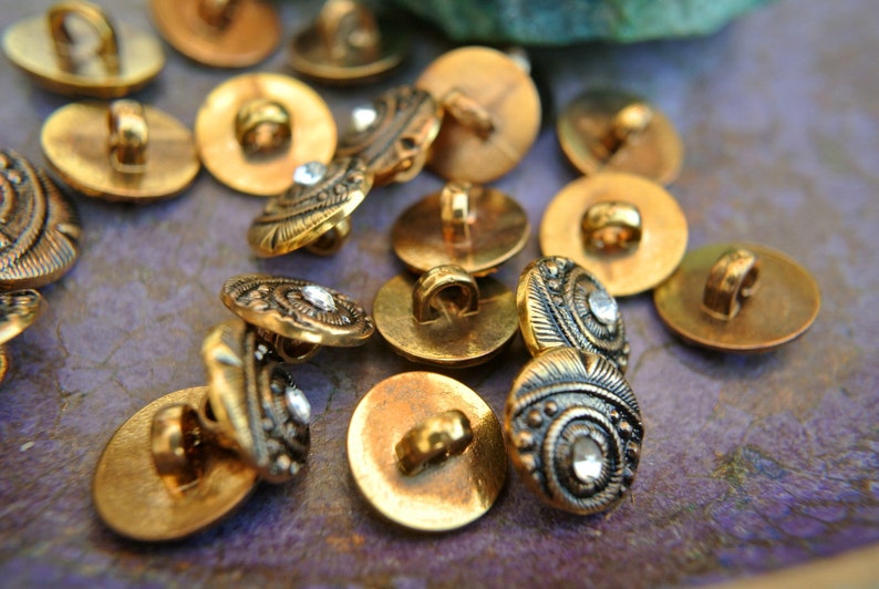 6 Vintage plastic buttons 13mm bronze color buttons jewel | Etsy
