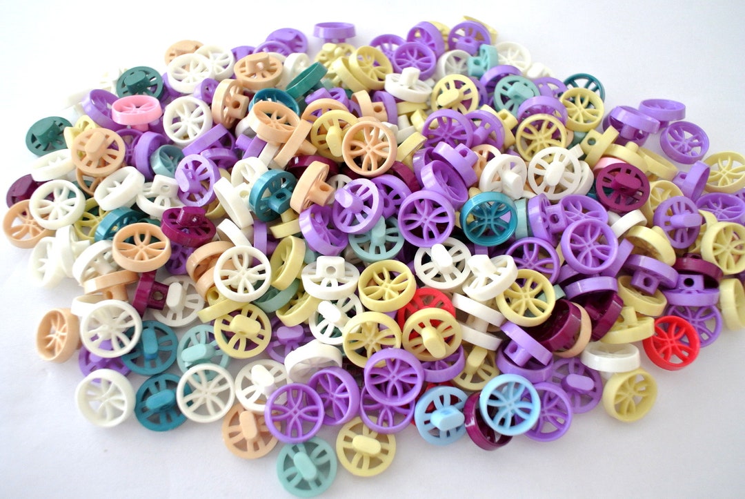 300 Vintage Plastic Buttons in Assorted Colors Unique Design , 13mm - Etsy