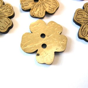 7 Buttons Flowers Shape Coconut Shell Buttons Button Bead Flower for ...
