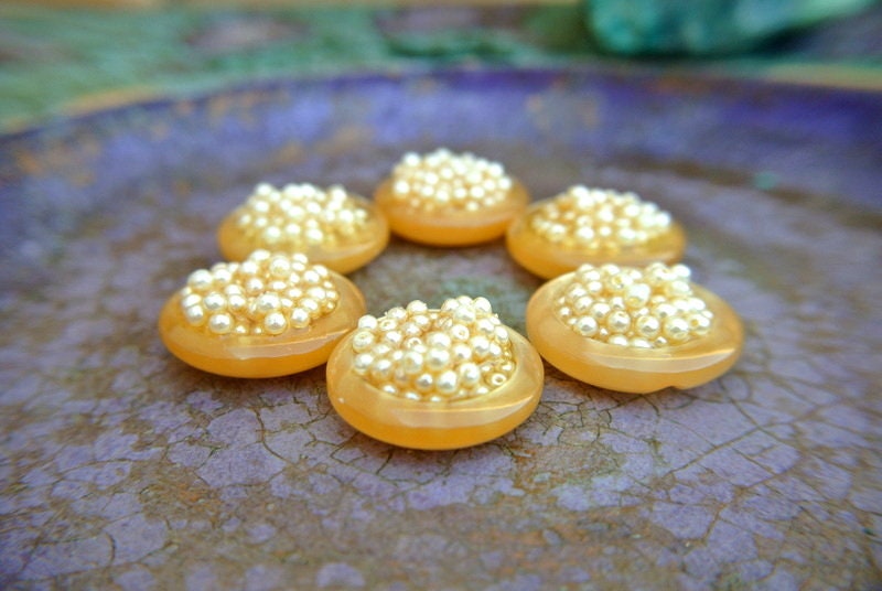 6 Vintage Peach Color Plastic Buttons With Ivory Pearlised - Etsy