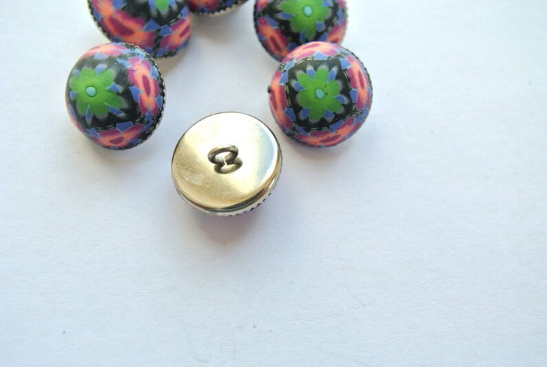 6 Buttons Plastic Colorful Flowers, Unique, 15mm - Etsy