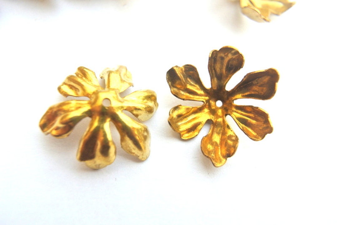 6 Vintage Gold Metal Flower Beads 18mm - Etsy