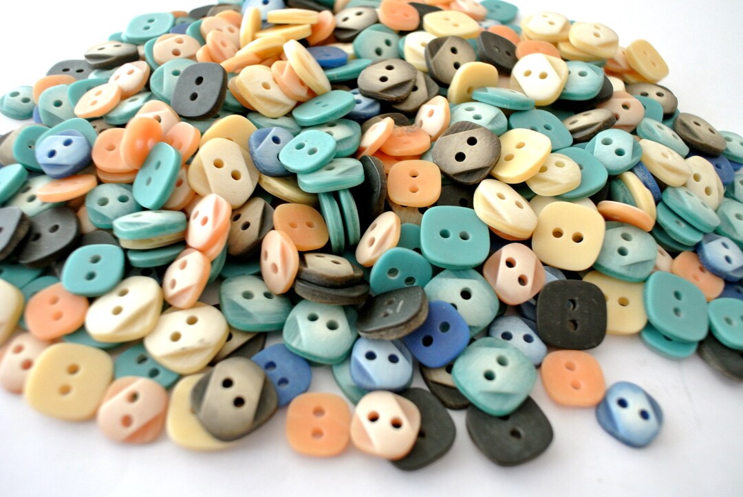 230 Vintage Plastic Buttons: Small Craft Buttons (10mm-13mm) - Etsy