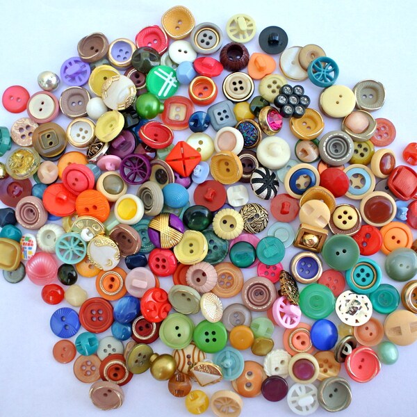 Plastic Buttons - Etsy