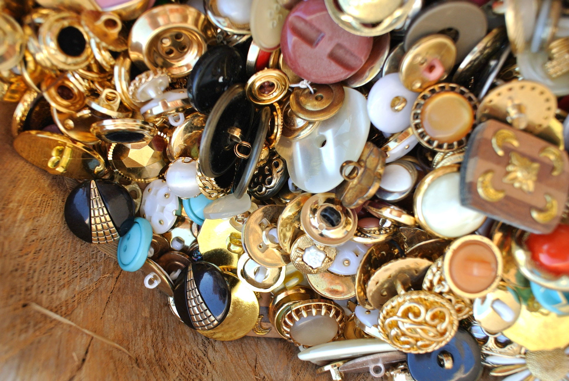 450 Buttons Antique and Vintage Plastic Button Assorted - Etsy