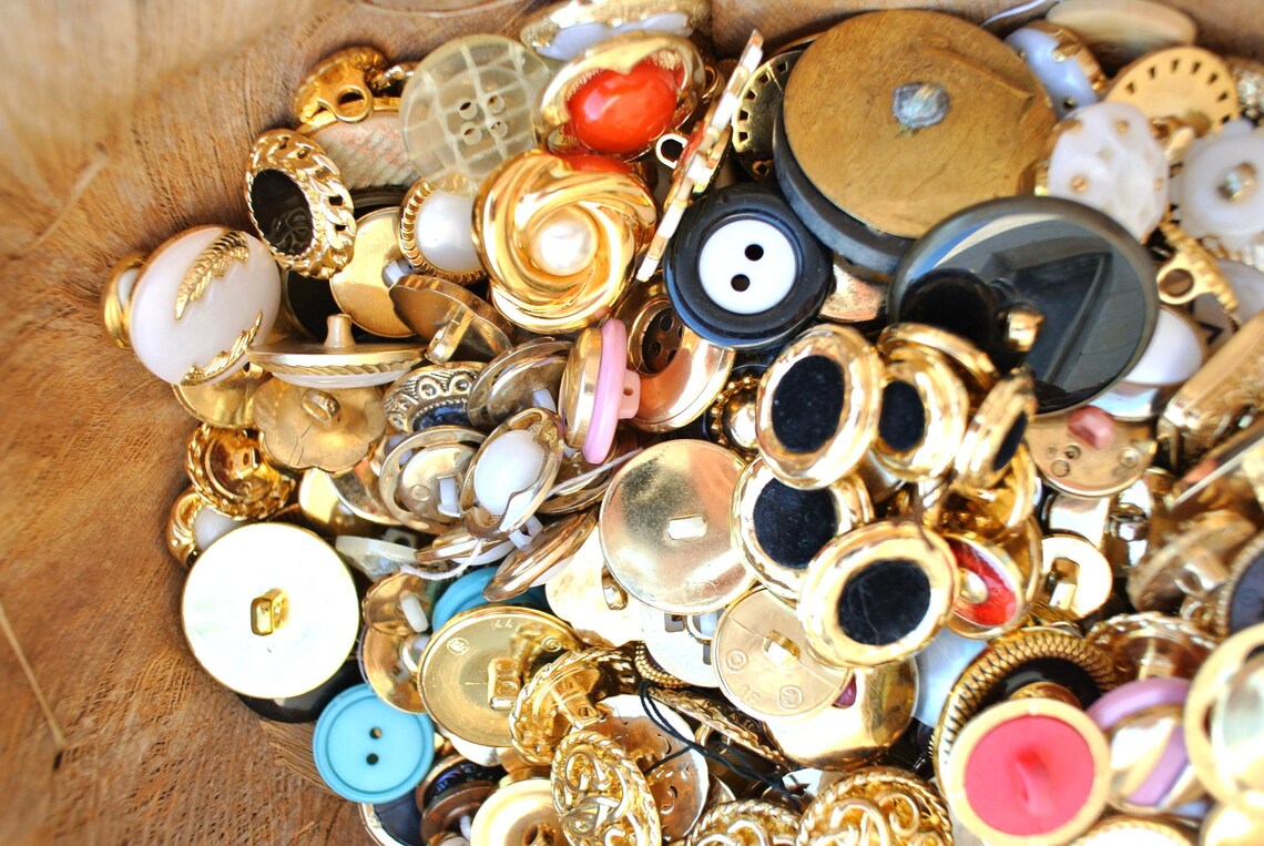 450 Buttons Antique and Vintage Plastic Button Assorted - Etsy