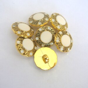 6 Vintage Flower Buttons Gold Color Plastic With White Pearl 15mm - Etsy