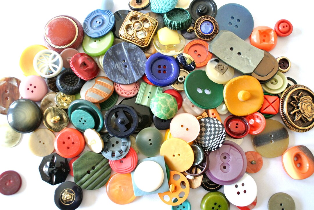 110 Antique and Vintage Plastic Buttons, Lot Buttons - Etsy
