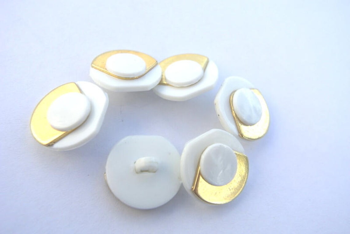 6 Vintage Buttons White Plastic With Gold Color Trim 21mm - Etsy
