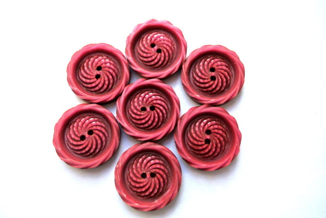 6 Buttons, Vintage Buttons, Flower Buttons, Plastic Buttons 18mm ...