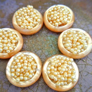 6 Vintage Peach Color Plastic Buttons With Ivory Pearlised Beads-pick ...