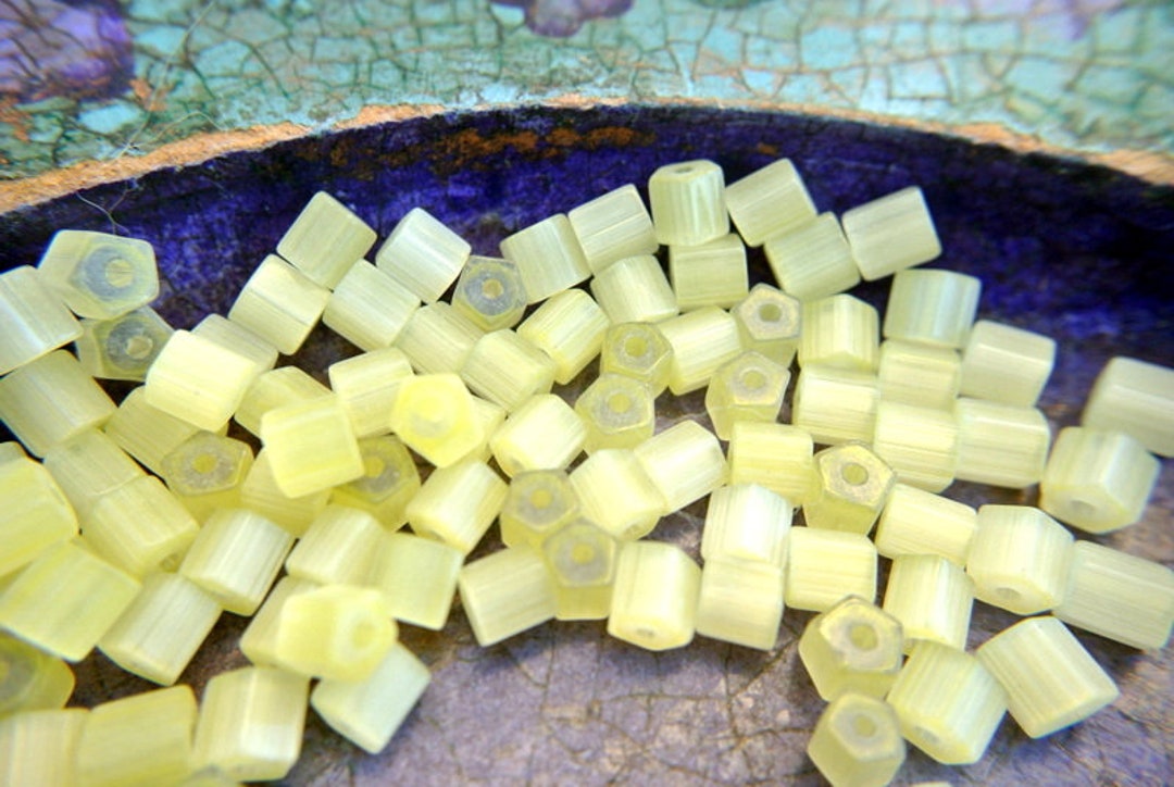 ATLAS BEADS, 5 Sided Beads, Czech Beads 20 Vintage Glass Beads Uniqe ...
