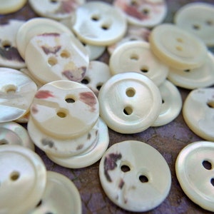 10 Vintage Antique Shell Buttons Mother of Pearl Natural Color 15.5mm ...
