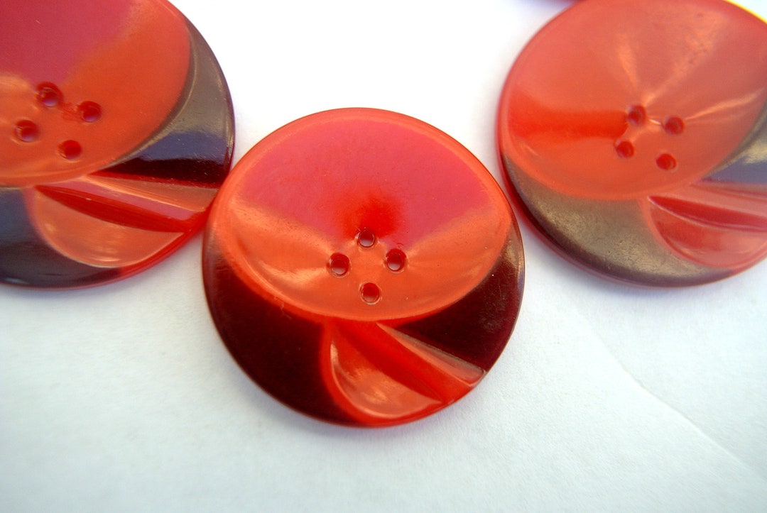 6 Antique Vintage Buttons ART Deco Red With Brown, Plastic Buttons ...