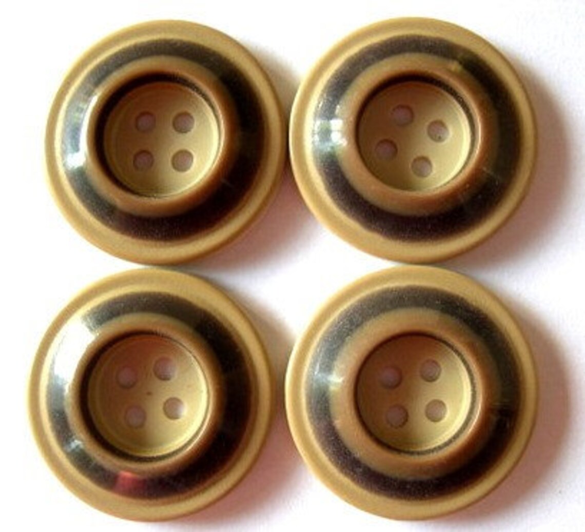 Vintage buttons 6 plastic buttons brown shades circles | Etsy