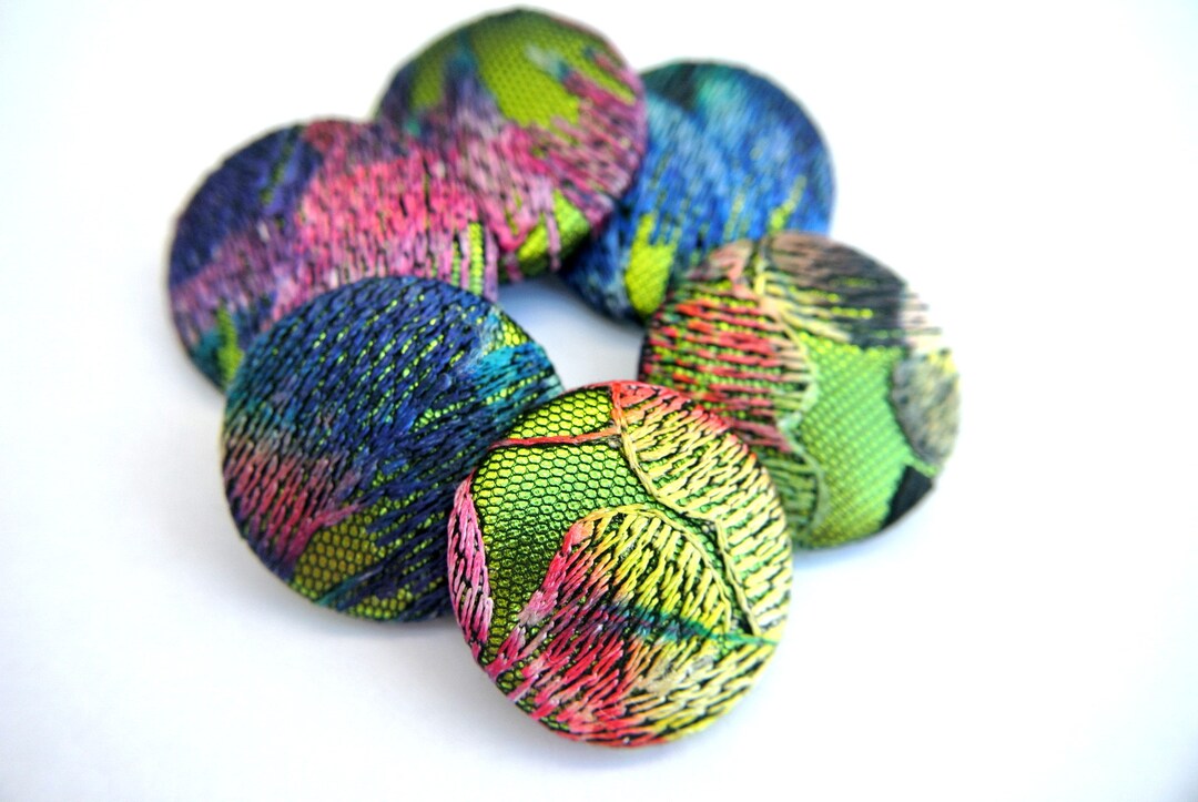 6 Lace Embroidery Covered Buttons: Handmade Fabric Buttons (32mm) - Etsy