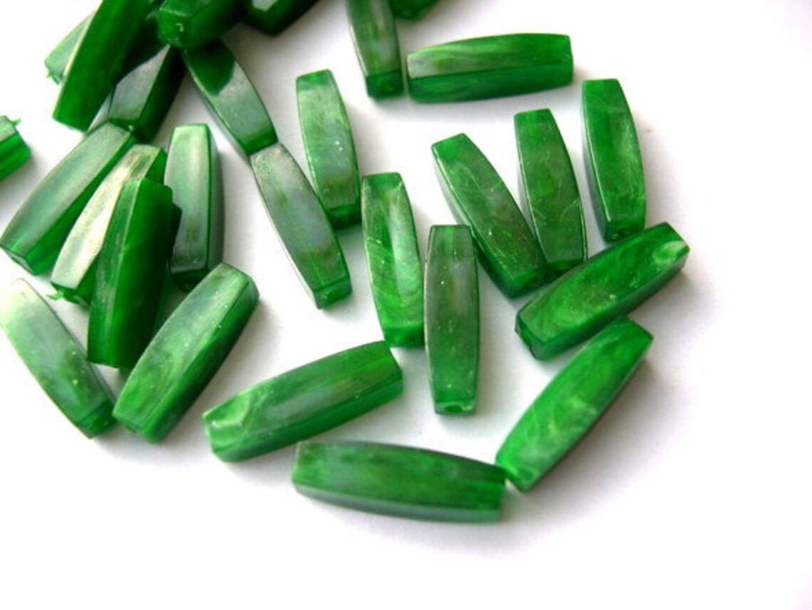 30 Vintage Beads Lucite Green Plastic Faceted Beads 16mmx4mm - Etsy