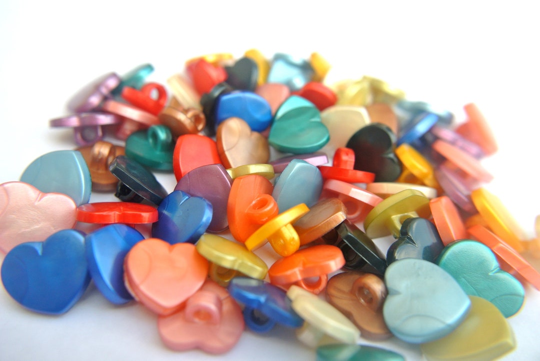 10 Vintage Heart Buttons: Small Plastic Buttons, 12 Colors (12mmx11mm ...