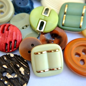 55 Antique and Vintage Plastic Buttons, Unique Rare Buttons - Etsy