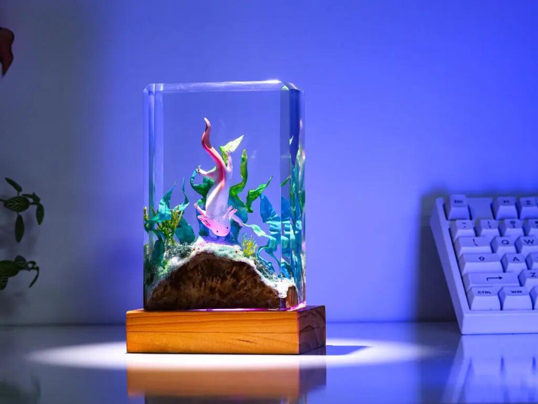 Axolotl Resin Lamp, Custom Axolotl Epoxy Lamp, Custom Animal Resin ...
