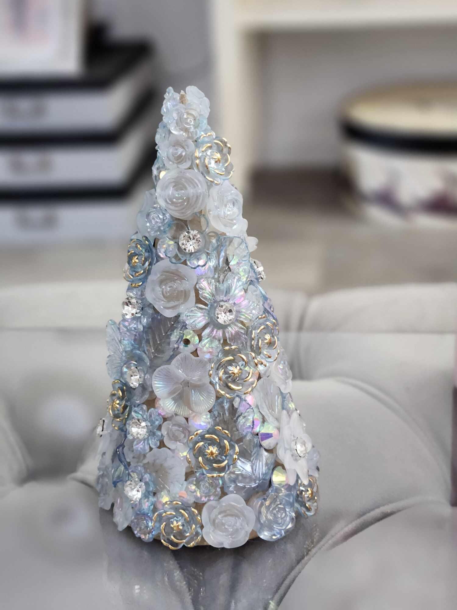 Light Blue Beaded Mini Tree Using Repurposed Jewelry and Resin Beads. 5 ...