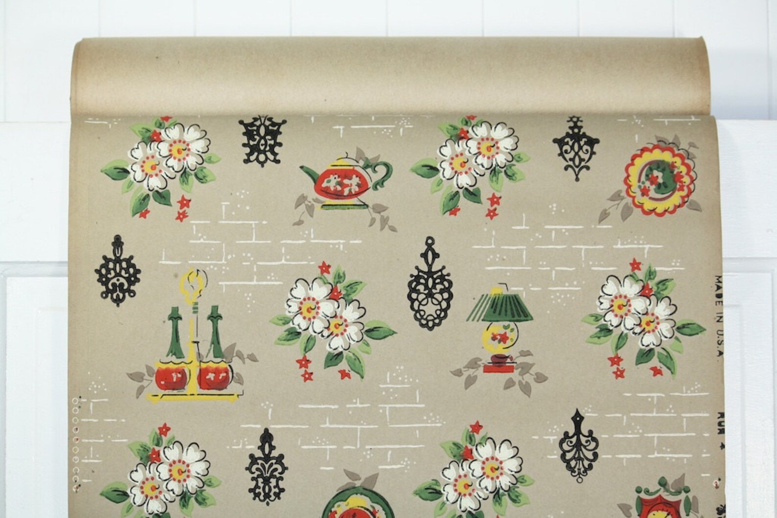 1940s Vintage Wallpaper by the Yard - Vintage Kraft Paper With Kitsch ...