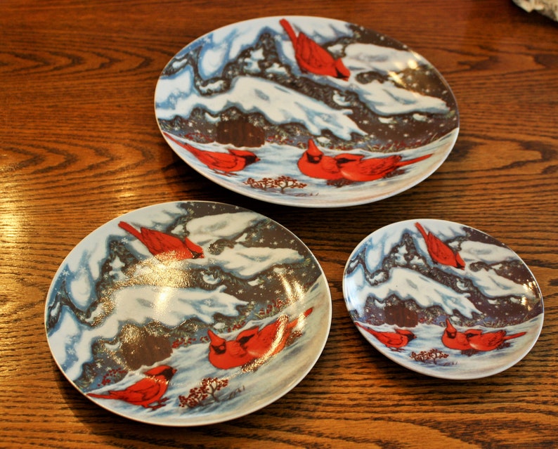 Three Cardinal Winter Scene Plates - Etsy