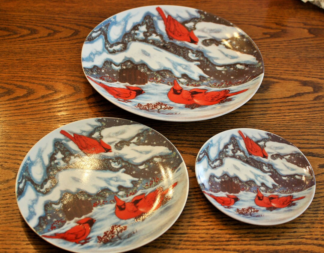 Three Cardinal Winter Scene Plates - Etsy
